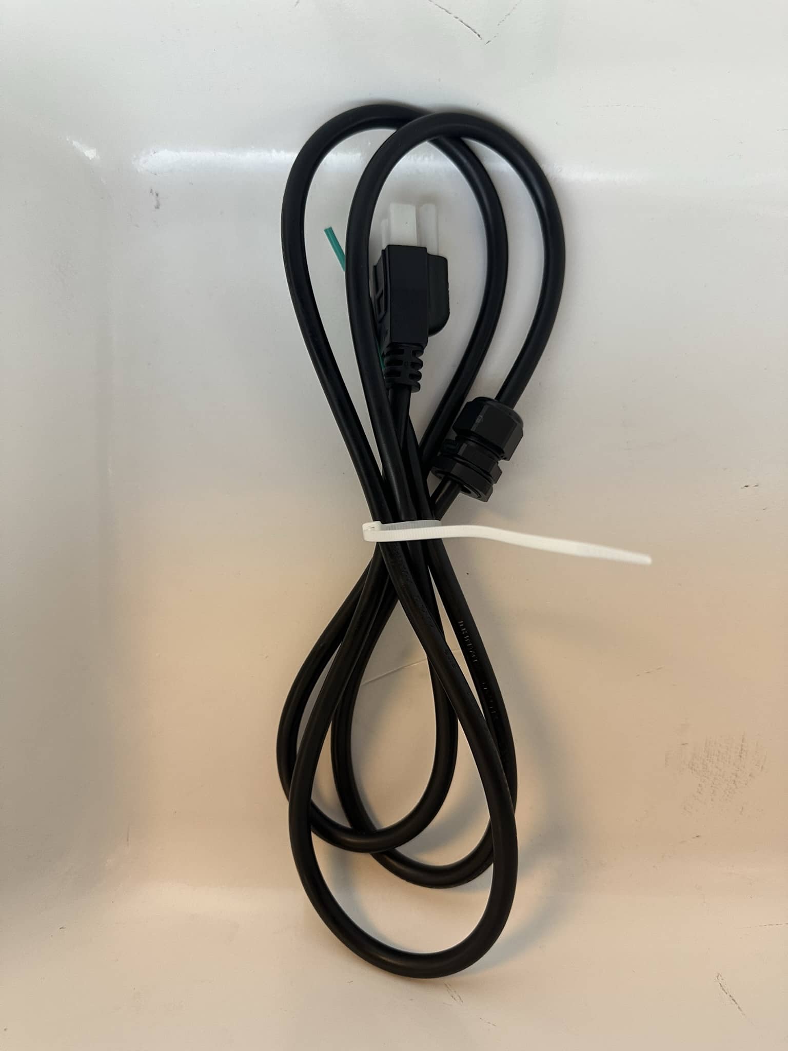 Power cord with Strain Relief | PDS Radon Supply